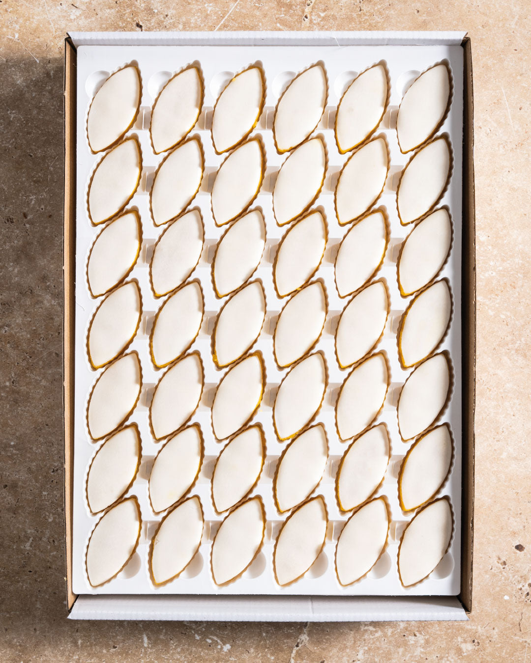 Calissons d'Aix-en-Provence livrés en vrac Léonard Parli